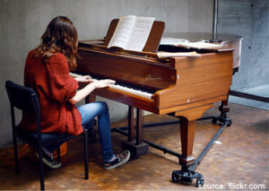 How to Pack and Move a Piano Successfully